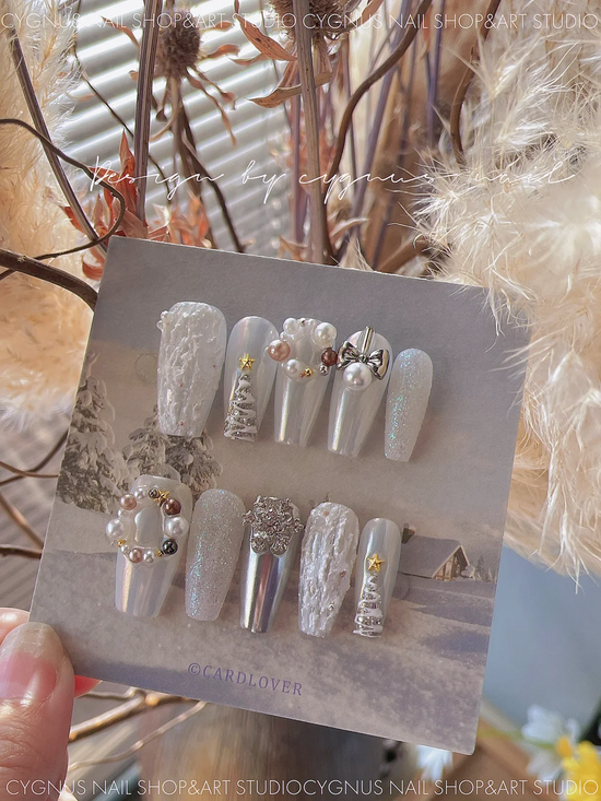 White Xmas Luxury Press On Nails Set | Indie Nails Design | Three Fleas