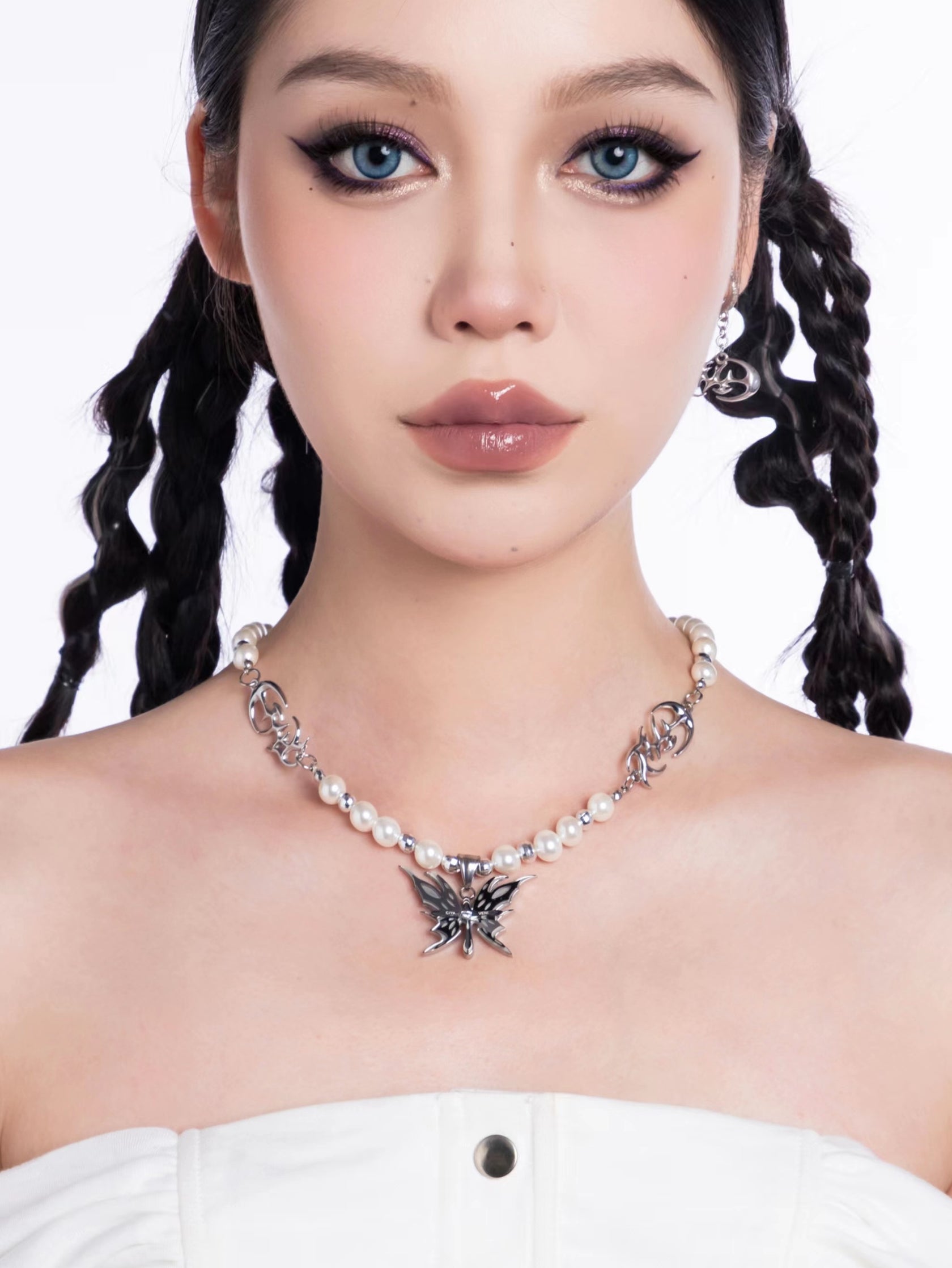 Dreamcore Butterfly Pendant Pearl Necklace | Jewelry | Three Fleas