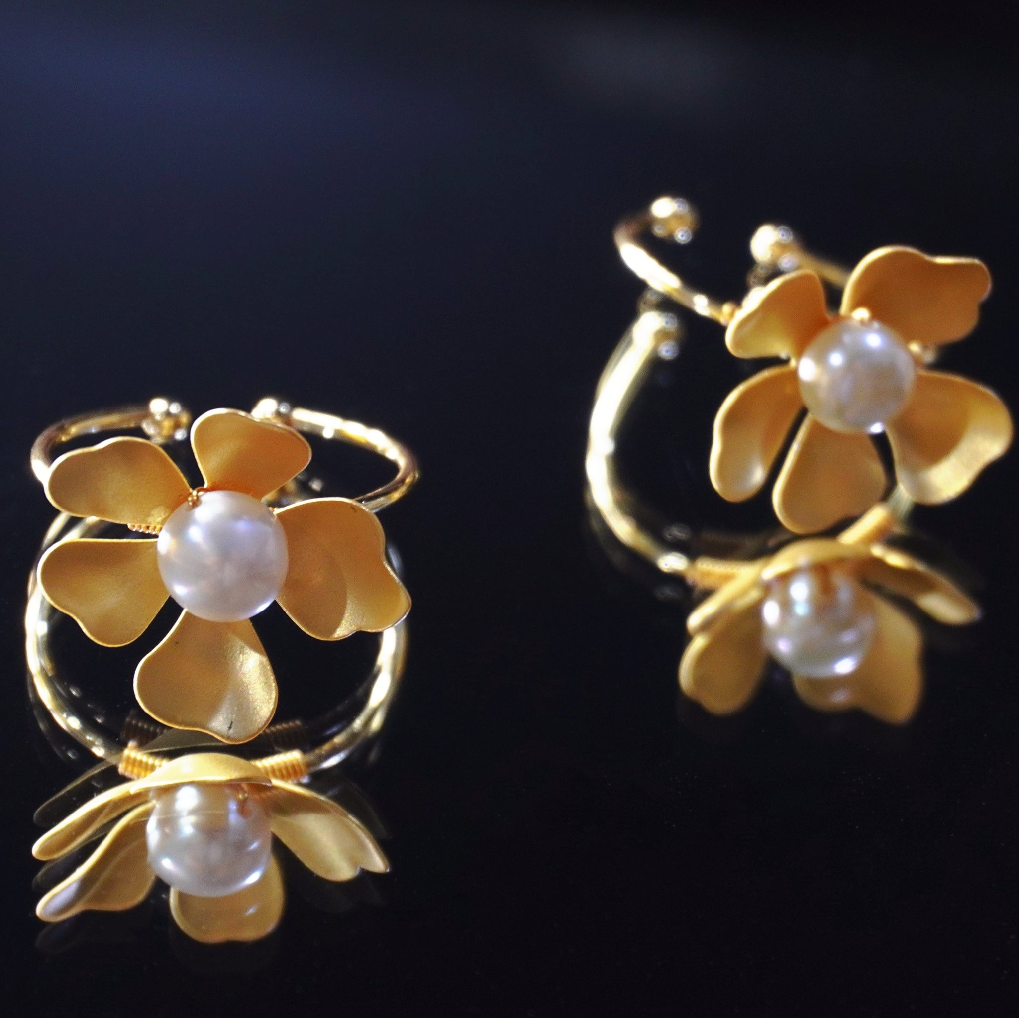 Pearl Flower Open-end Ring | Jewelry | Three Fleas