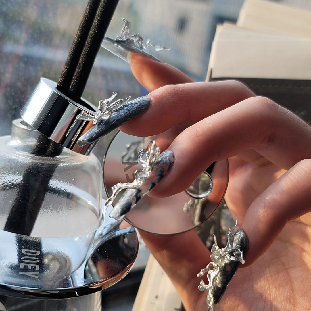 Weird Irregular Silver Press On Nails Set | Indie Nails Design | Three Fleas