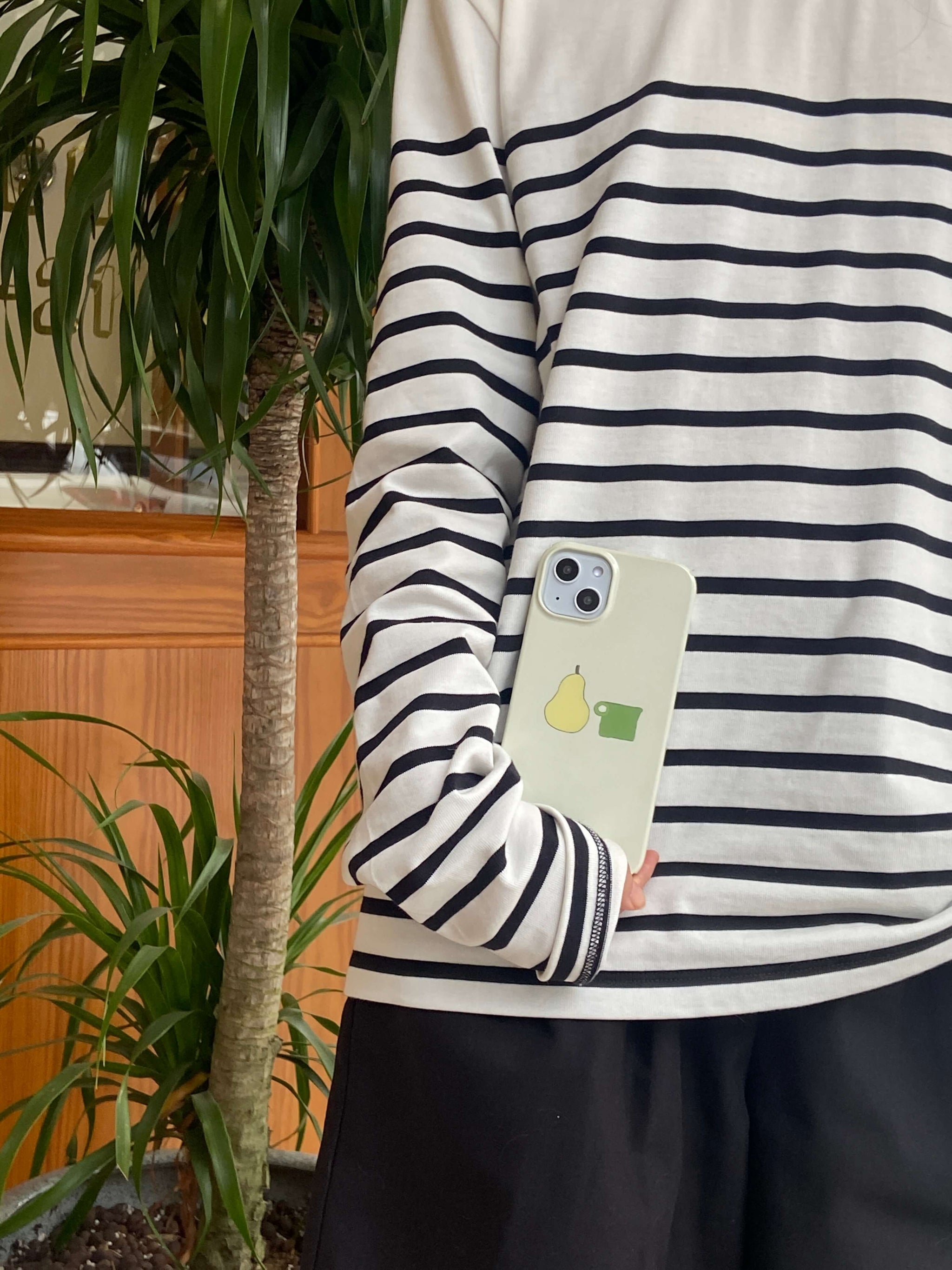 🍐A thinking pear | iPhone Case | Three Fleas Exclusive Design